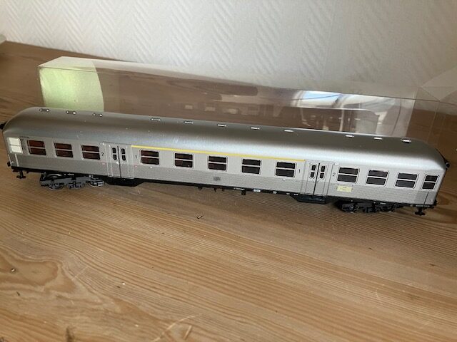 Marklin DB Sølv Vogn 42328 Stuttgart -Tublingen 2 Kl. Let Brugt. H0 ...